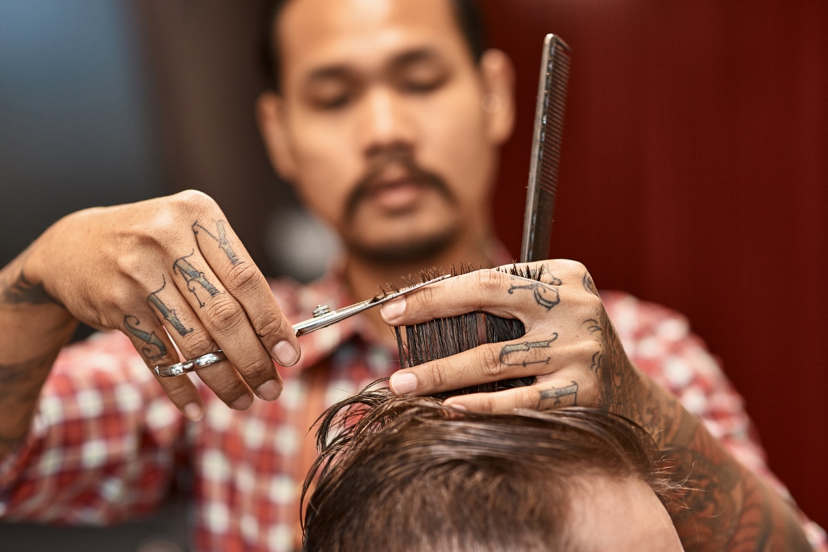 Les caractéristiques uniques des ciseaux coiffeur japonais pour la coiffure professionnelle